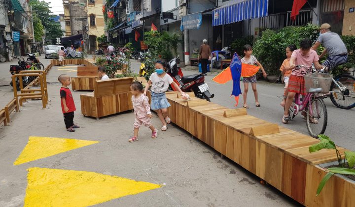 Parklet – chuyển bãi đỗ xe thành công viên - Ashui Awards
