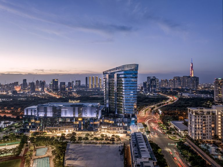 SOFIC Tower / Sdesign Việt Nam - Ashui Awards
