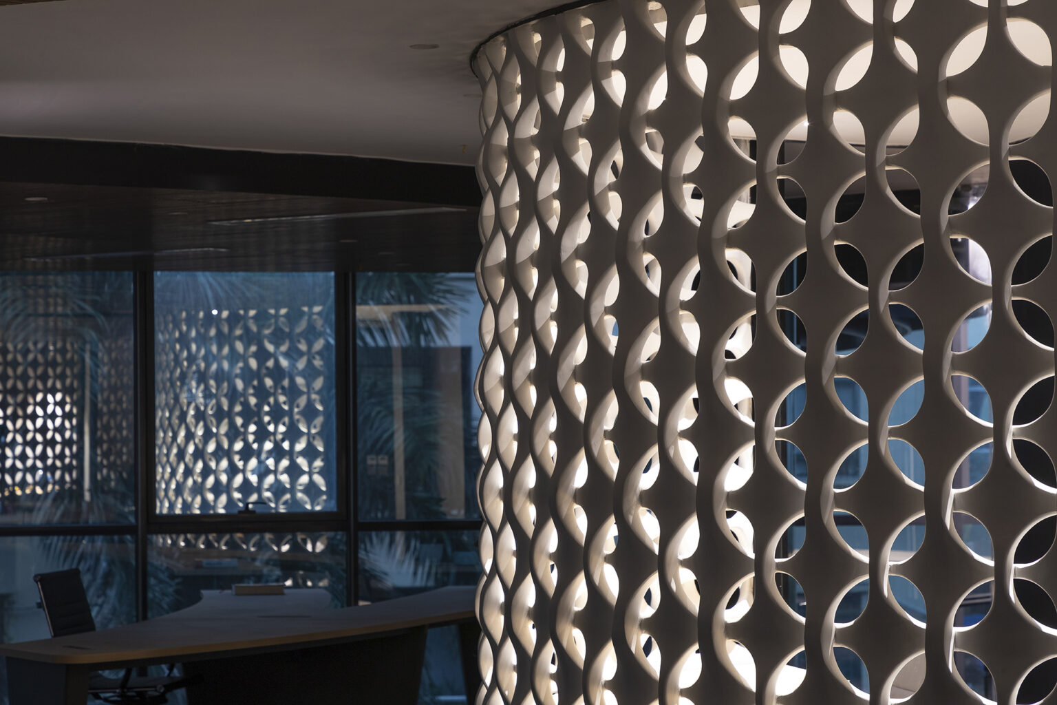 Woven Screen Office / thiết kế: Takashi Niwa Architects - Ashui.com