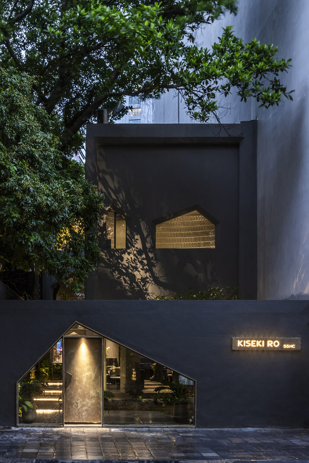 Crystal Restaurant / thiết kế: NH Village - Ashui.com