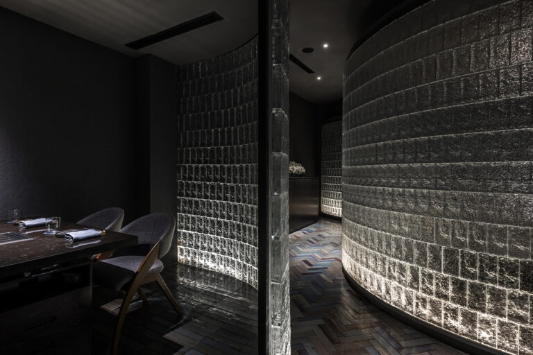 Crystal Restaurant / thiết kế: NH Village - Ashui.com