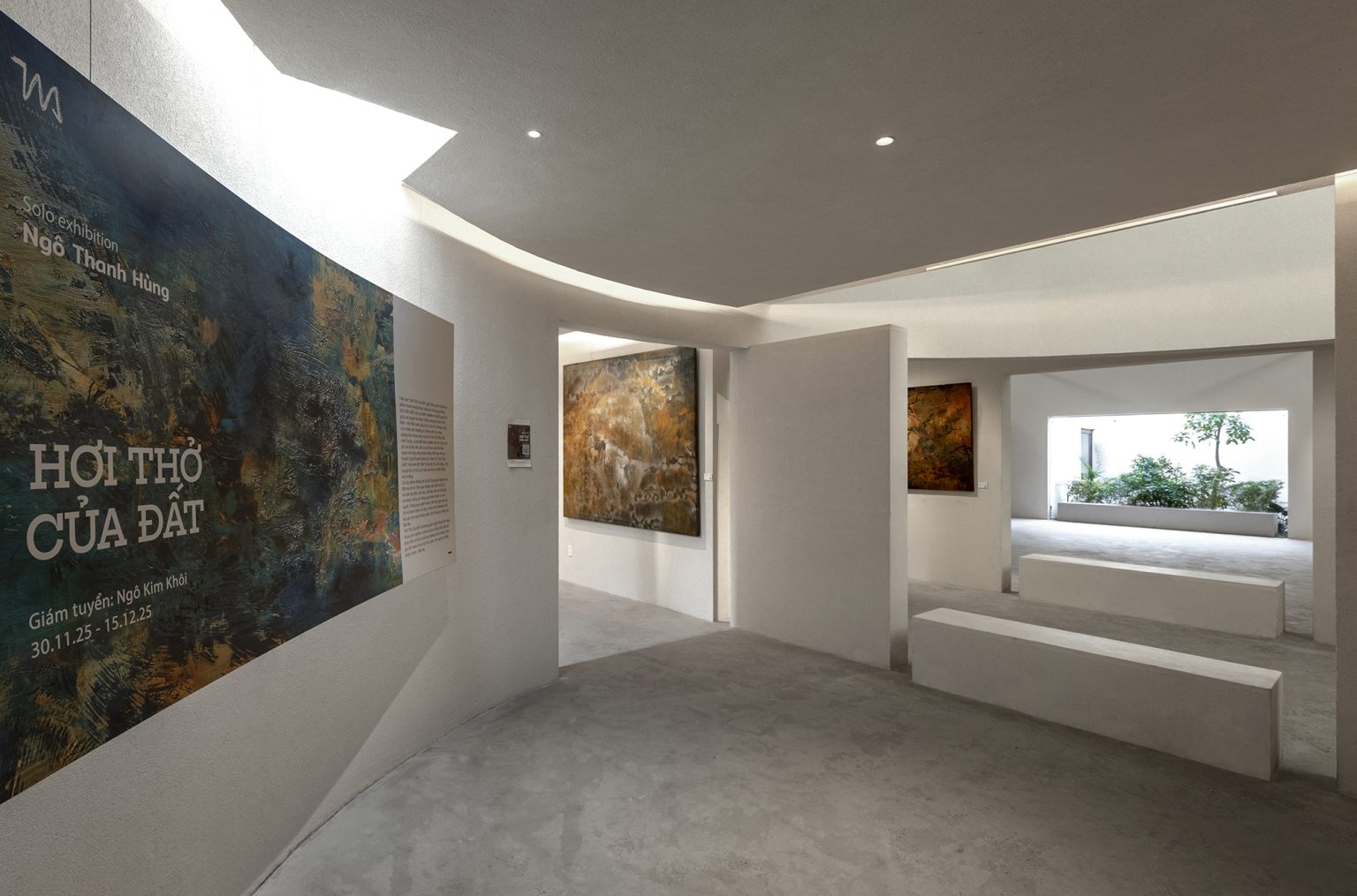 TAA gallery / thiết kế: TAA design - Ashui.com